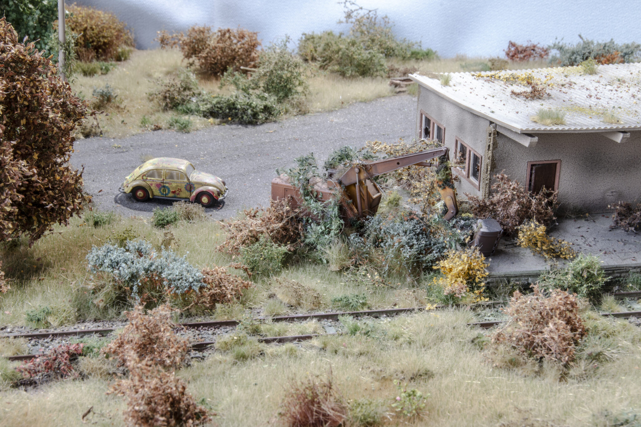 "Lost Rail" - Ein Bahnhof verfällt - Schmalspur, Modellbau und Seeluft